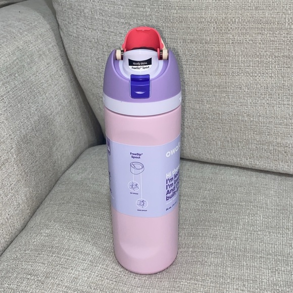 owala | Dining | Nwt Owala 24 Oz Freesip Stainless Steel Water Bottle ...